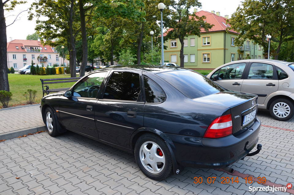 Sprzedam OPEL VECTRA B 1998r 1,6 101 KM STAN BDB Legnica - Sprzedajemy.pl
