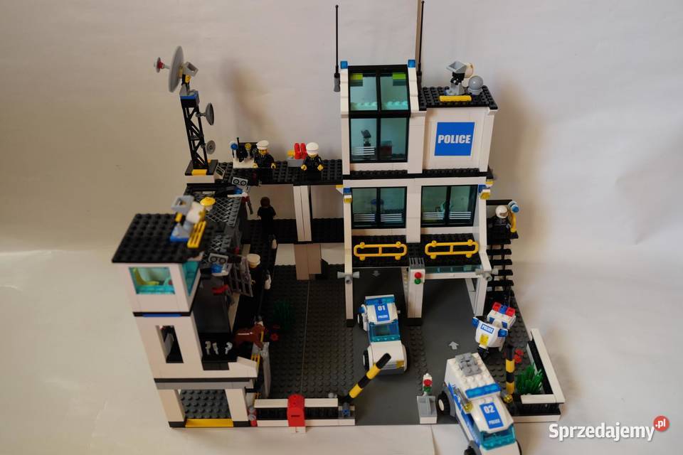 Lego City 7744 - komisariat- wielki posterunek policji, auta Dąbrowa ...