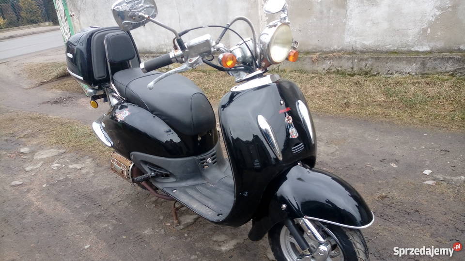 Skuter RETRO 50ccm , przebieg 4600 ,sprowadzony Brodnica - Sprzedajemy.pl