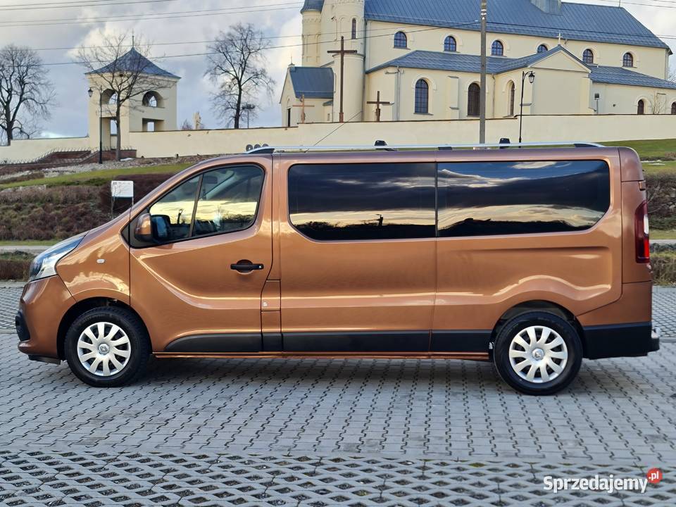 Renault Trafic 9-cio osobowy LONG z Polskiego Salonu Vivaro Daleszyce ...