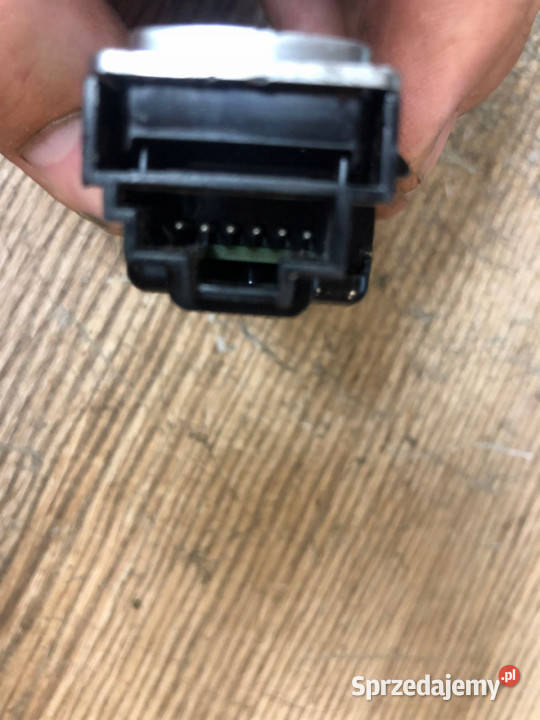 MERCEDES W206 LAMPKA KABINY 2069067300 Murzynowo - Sprzedajemy.pl