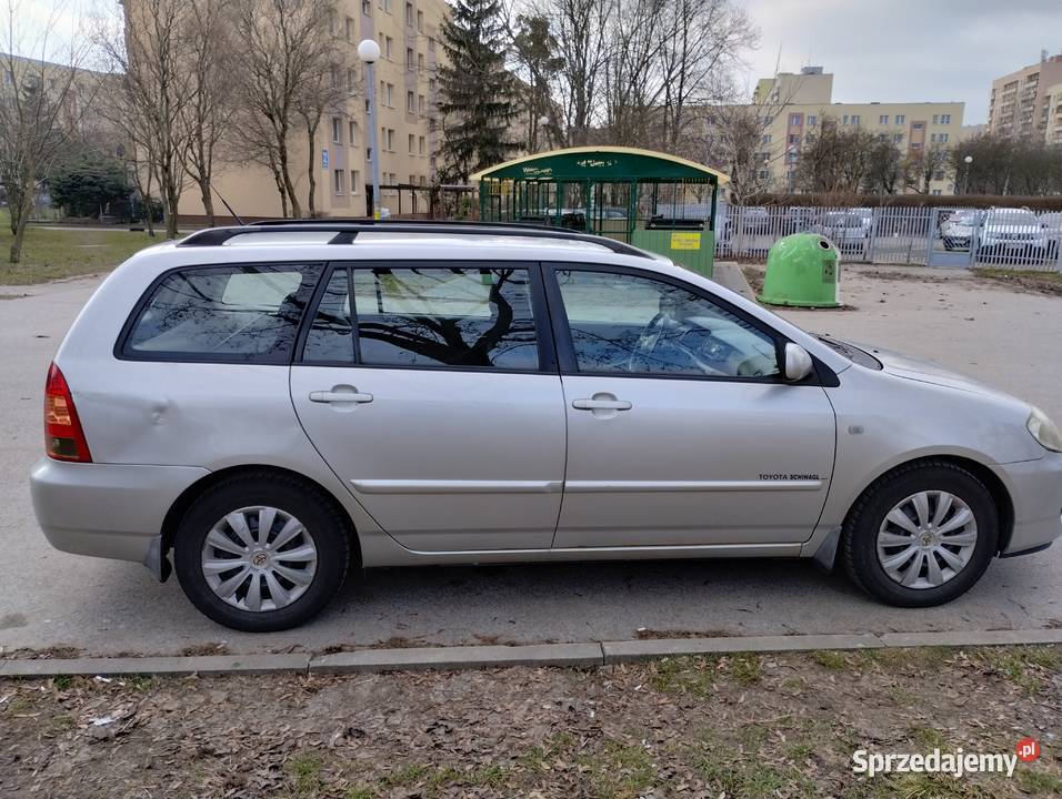 Toyota Corolla e12 kombi poliftowa benzyna Radom - Sprzedajemy.pl