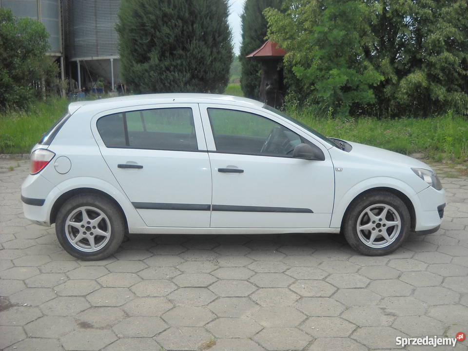 astra h 1.7cdti 2006 rok dwa komplety kol OKAZJA Goraj - Sprzedajemy.pl