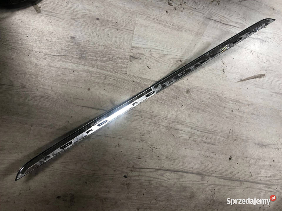MERCEDES C W207 LISTWA CHROM BAGAŻNIKA 2077570089 Murzynowo ...