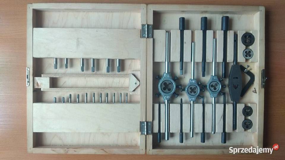 Zestaw narzędzi: gwintowników i narzynek FWP VIS z PRL NOWY Chorzów ...