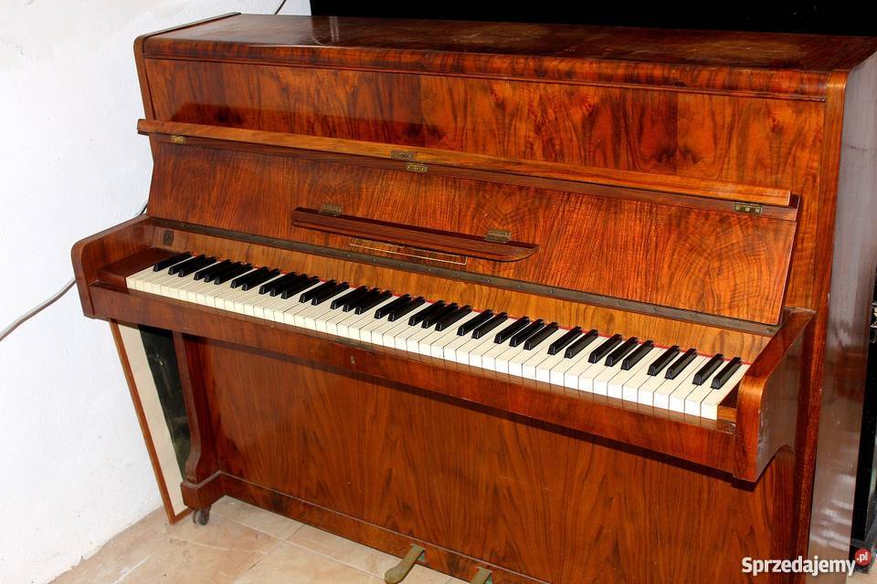 Pianino "BERNH MAY BERLIN". Zwoleń - Sprzedajemy.pl