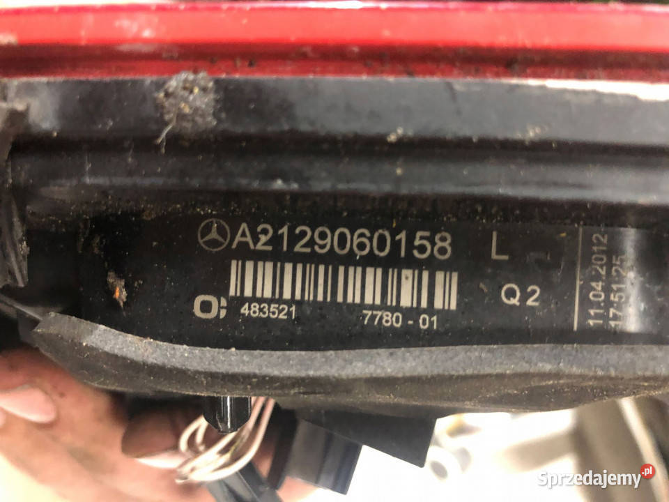 MERCEDES W212 LAMPA LEWA TYŁ W KLAPE 2129060158 Murzynowo - Sprzedajemy.pl