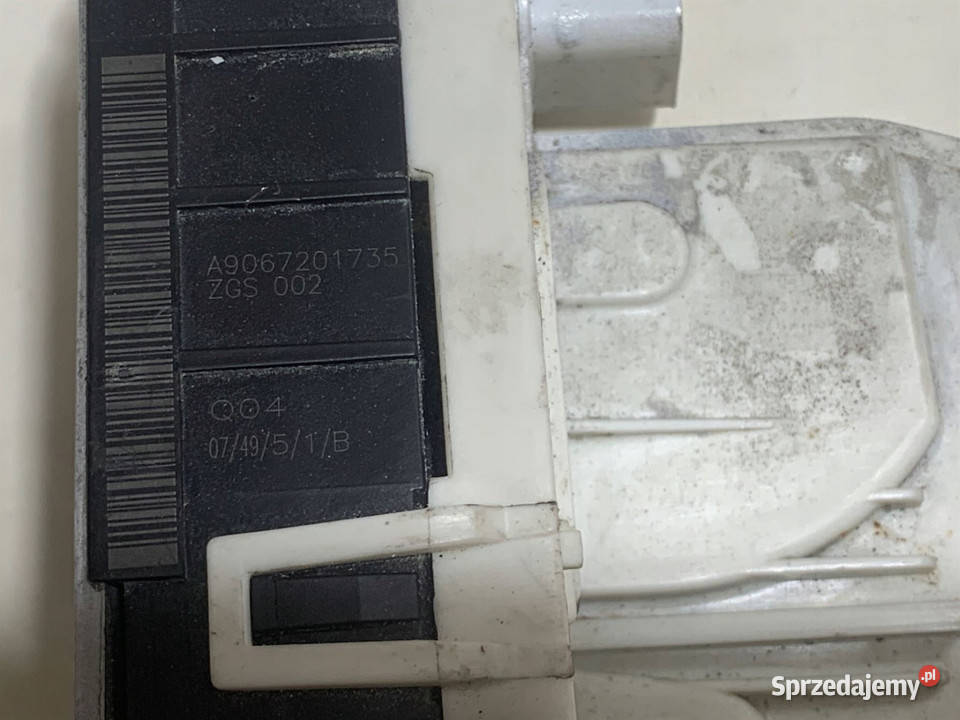 ZAMEK DRZWI PRAWY PRZÓD MERCEDES W906 A9067201735 Murzynowo - Sprzedajemy.pl
