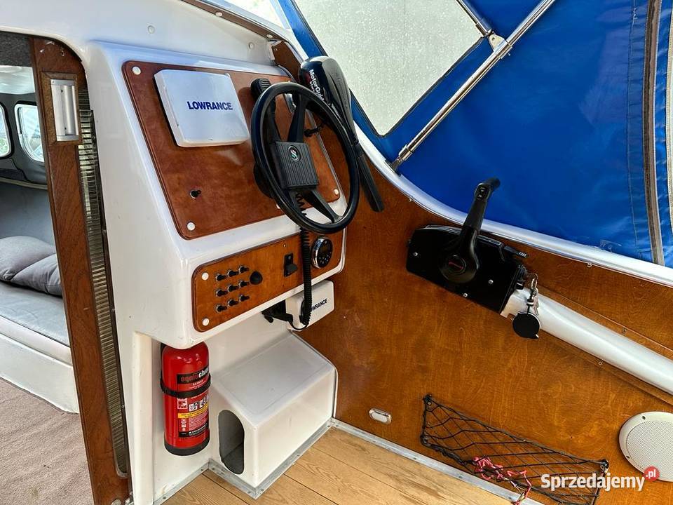 Łódź wędkarska kabinowa MICRO PLUS 501 Oświęcim - Sprzedajemy.pl