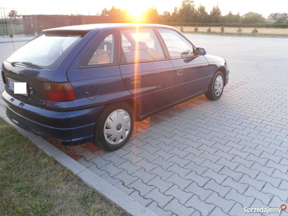 Opel Astra F GLS 1.6 8V LPG 17zł/100KM zarejestrowana opłaco Złotniki ...