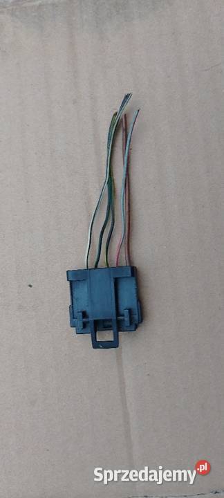Kostka Wtyczka Tylnej Lampy Opel Vectra C HB Sedan 5 Pin Warszawa - Sprzedajemy.pl