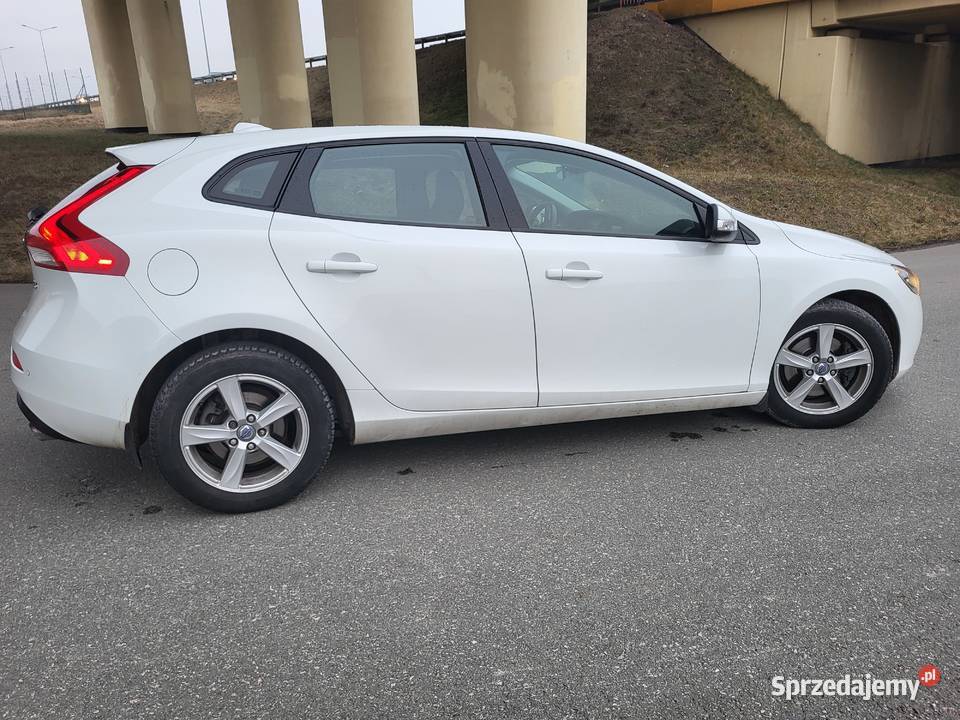 Volvo v40 salon polska, pełna historia pojazdu Kielce - Sprzedajemy.pl