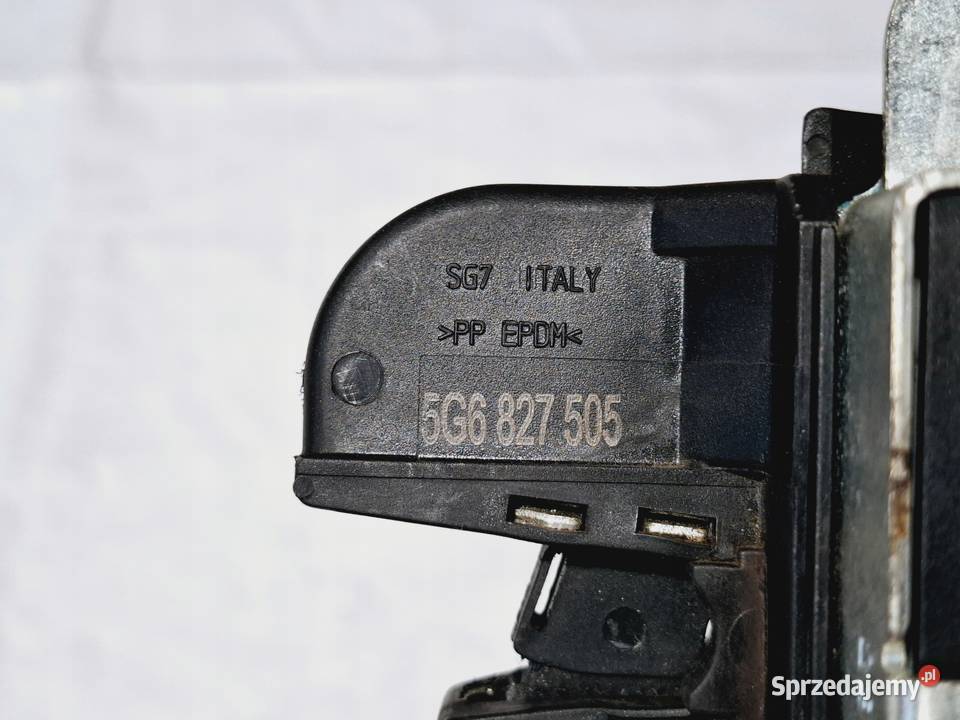 ZAMEK KLAPY TYŁ TYLNI TYLNY VW GOLF VII 7 5G0 2012-2016 HATCHBACK 5G6827505 Puszczykowo ...