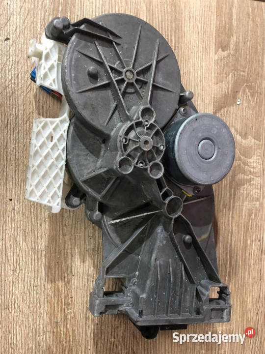 MERCEDES W213 SILNIK KLAPY BAGAŻNIKA 2137605600 Murzynowo - Sprzedajemy.pl