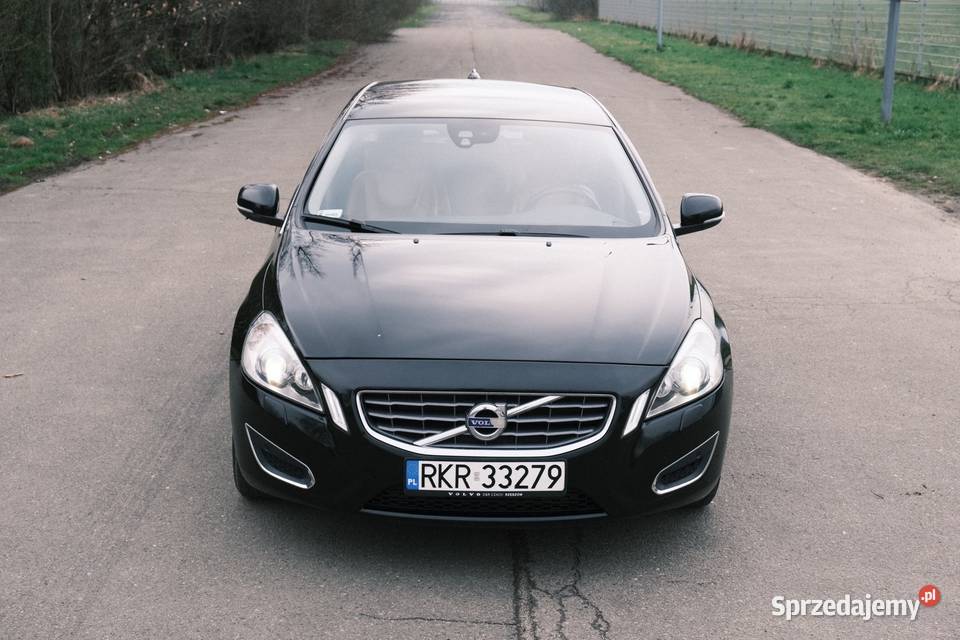 Samochód Volvo V60 2.0D R5 Krosno - Sprzedajemy.pl