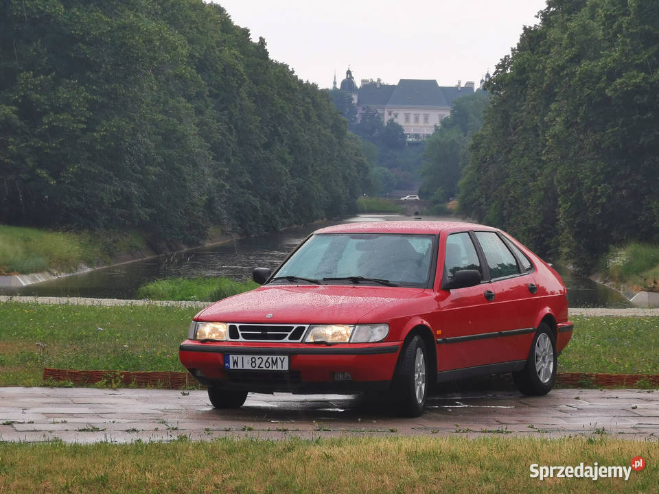 Saab 900 hatchback czerwony 1998 199'940km Warszawa - Sprzedajemy.pl
