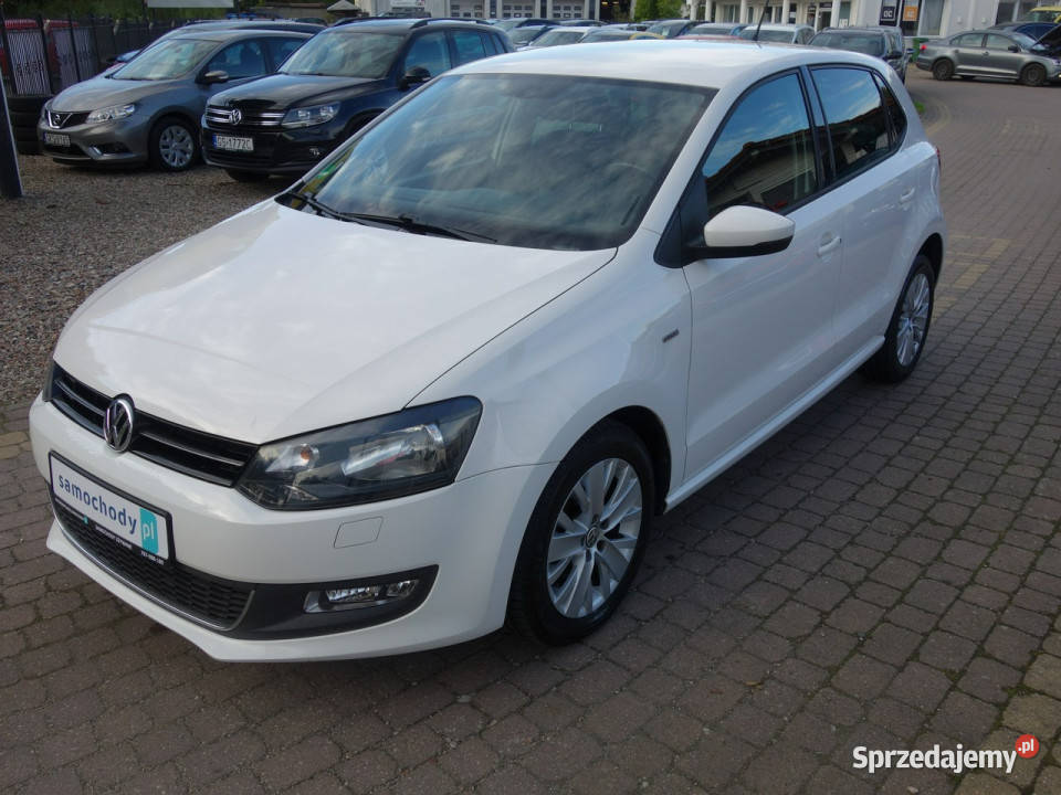 Volkswagen Polo Volkswagen Polo 2013 1.2 benzyna 70km BEZWYPADKOWY Navi ...