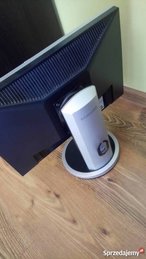 Monitor Samsung 940BW wraz z okablowaniem. Rybnik - Sprzedajemy.pl