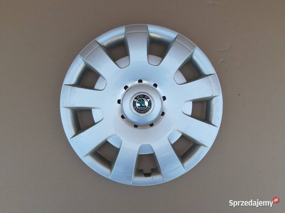 SKODA OCTAVIA SUPERB KOŁPAKI 16 SKODA OCTAVIA SUPERB KOŁPAKI 16