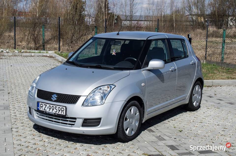 Suzuki Swift IV 1.3 Benzyna Rzeszów - Sprzedajemy.pl