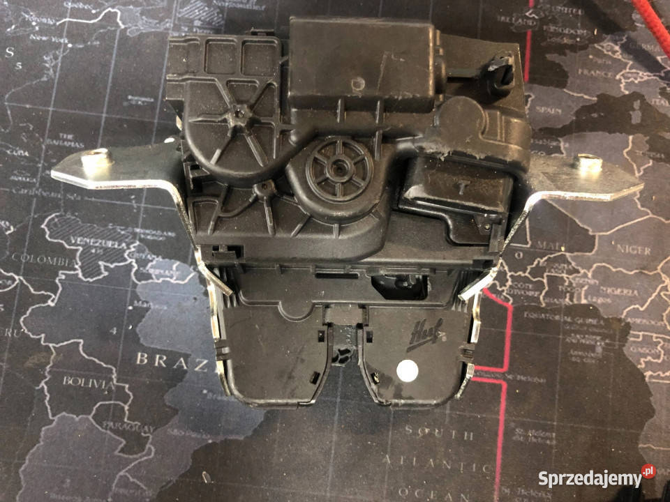 MERCEDES C W205 2016 ZAMEK KLAPY TYŁ 0997401500 Murzynowo - Sprzedajemy.pl