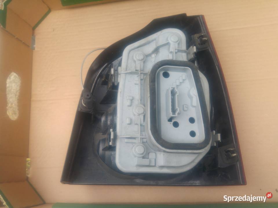 Vw Polo 9n Lampa Lewa Prawa 6q6 945 258 A Dębno Sprzedajemy Pl