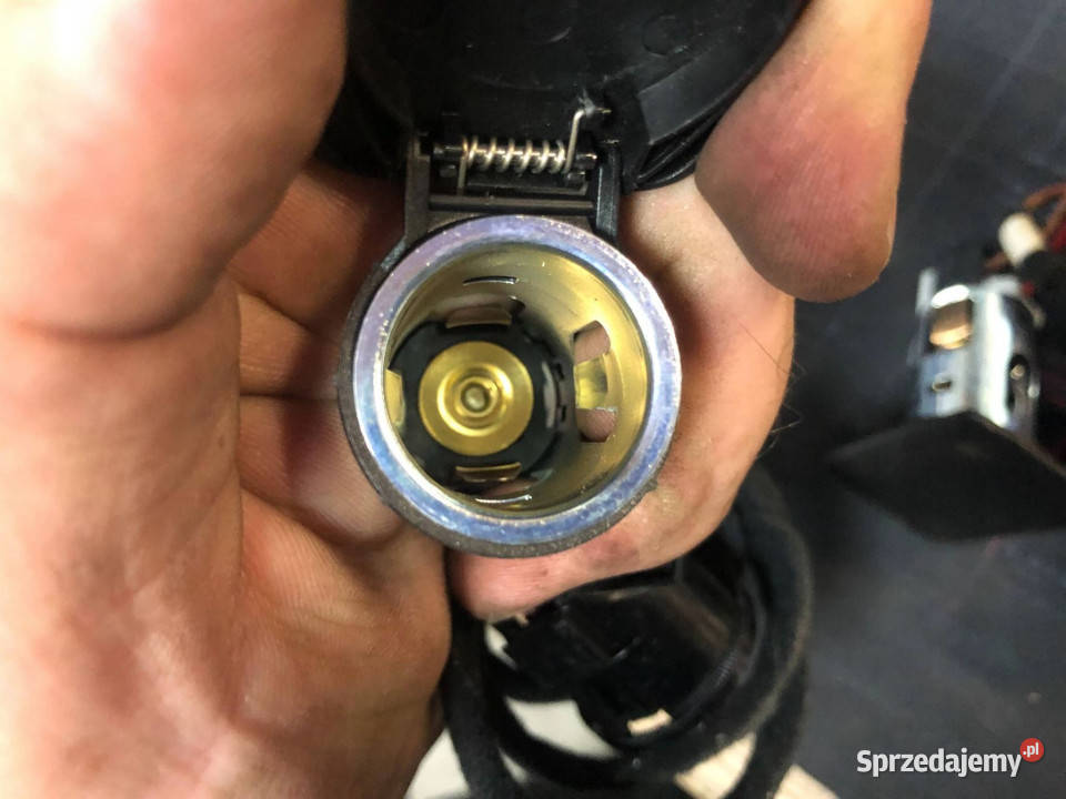 MERCEDES GLE W167 GNIAZDO ZAPALNICZKI 1678205202 Murzynowo - Sprzedajemy.pl