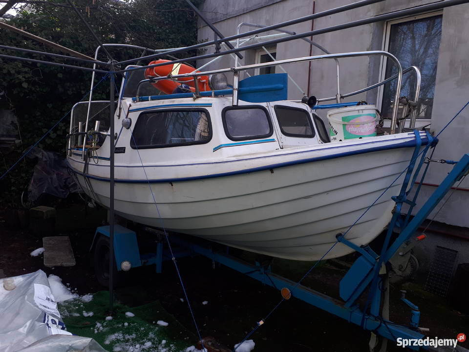 Łódź kabinowa typu CRESCENT 460 Rumia - Sprzedajemy.pl