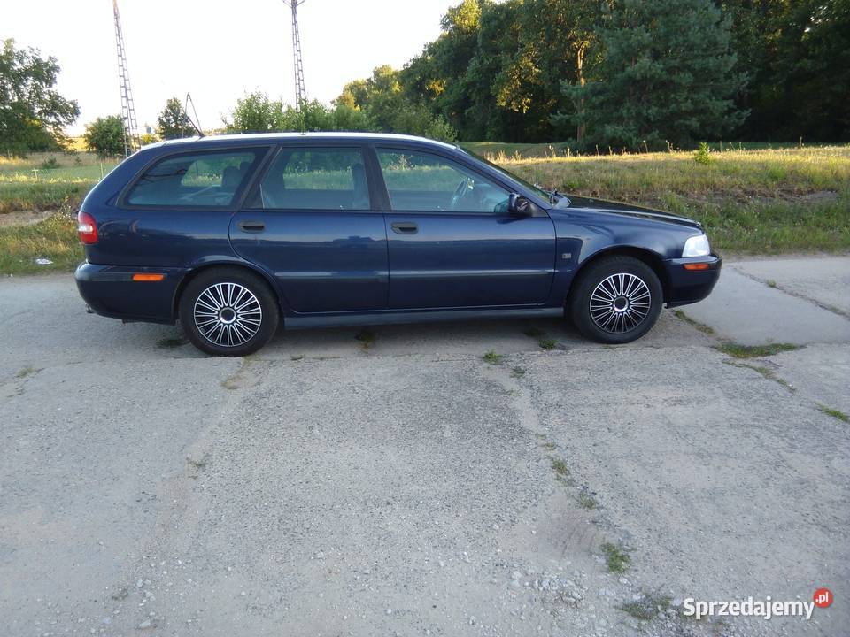 Volvo V40 1,6 2001 B+LPG NOWE OC Konin - Sprzedajemy.pl