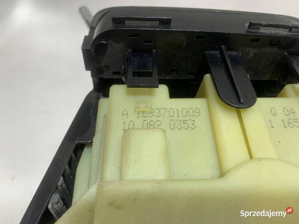 MERCEDES W169 WYBIERAK ZMIANY BIEGÓW 1693701009 Murzynowo - Sprzedajemy.pl