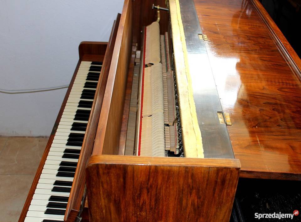 Pianino "BERNH MAY BERLIN". Zwoleń - Sprzedajemy.pl