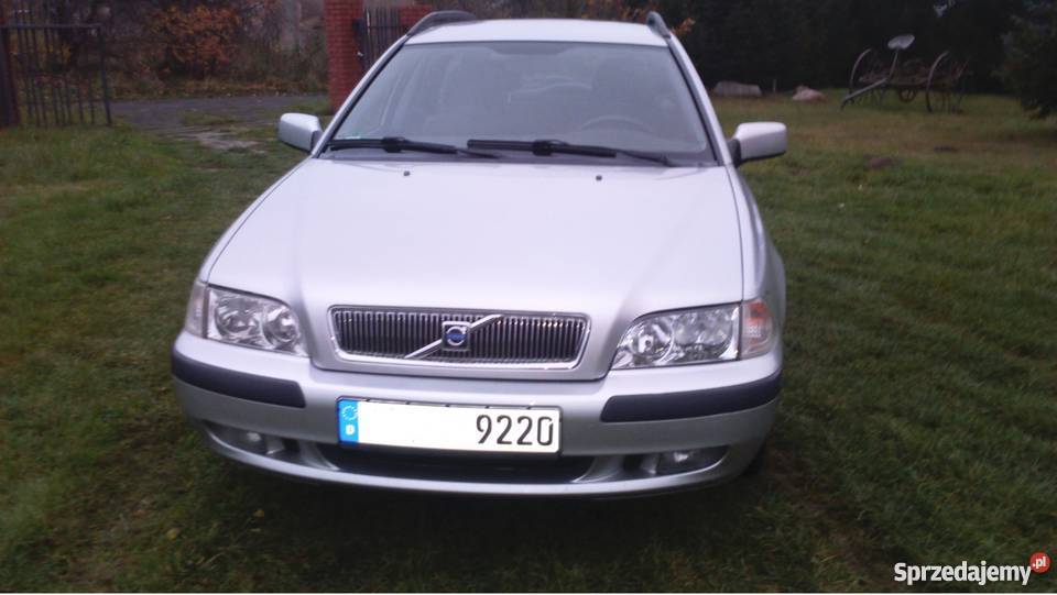 Volvo V40 V40 1,9 Turbo Lift. Nowy pasek rozrządu,Szczecin - Sprzedajemy.pl