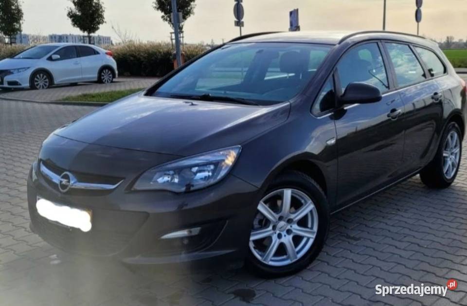 Opel Astra 1.6 CDTI DPF EcoFLEX Sports TourerS/Stop Edit. Wałbrzych ...