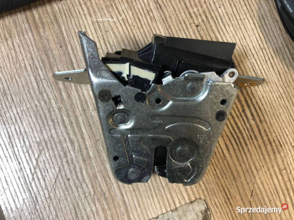 MERCEDES W205 ZAMEK KLAPY 09974005600 Murzynowo - Sprzedajemy.pl