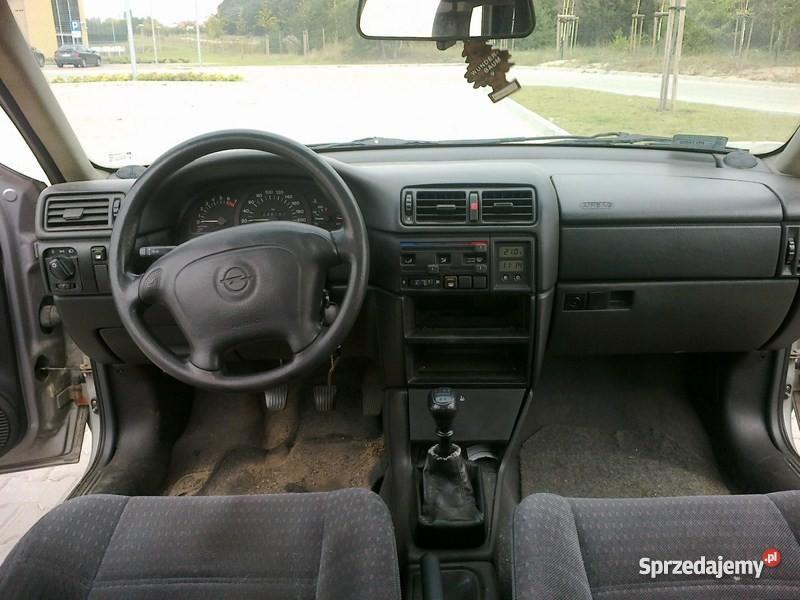 OPEL VECTRA 95 1.6 SPRZEDAM - Sprzedajemy.pl
