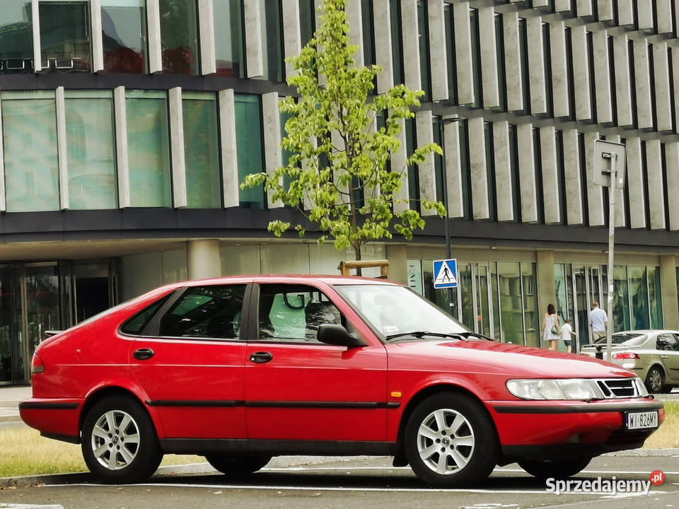 Saab 900 hatchback czerwony 1998 199'940km Warszawa - Sprzedajemy.pl