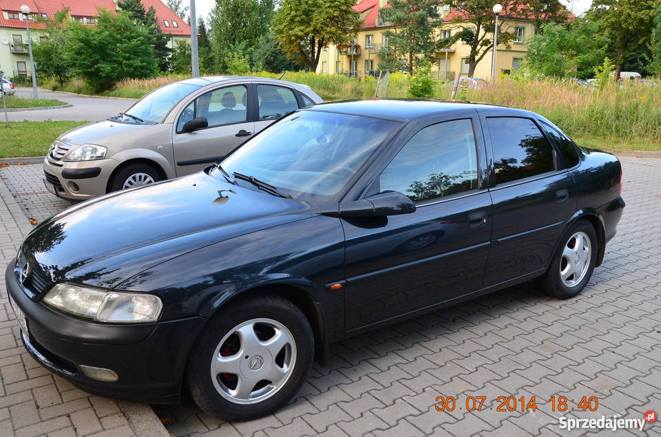 Sprzedam OPEL VECTRA B 1998r 1,6 101 KM STAN BDB Legnica - Sprzedajemy.pl