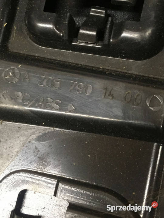 MERCEDES W205 KOMBI SPOJLER KLAPY 2057901400 Murzynowo - Sprzedajemy.pl